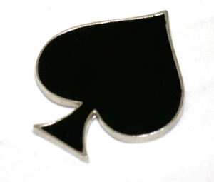 Peace Now Large Spade Pin - Tenshi Shop